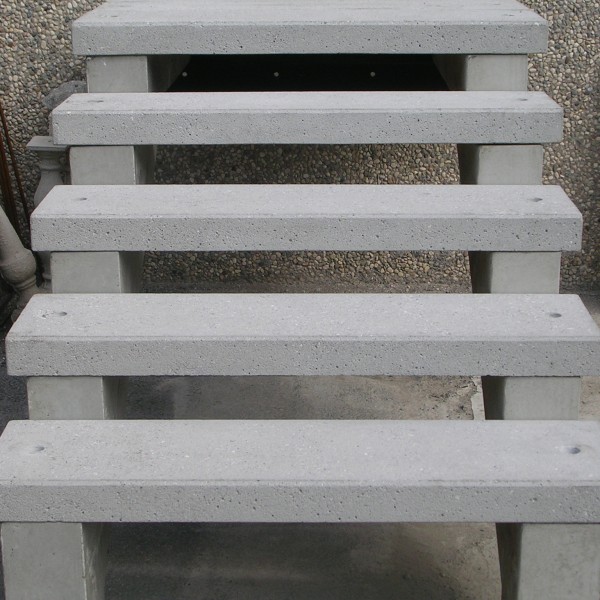 Scale prefabbricate in calcestruzzo - Tamburini Prefabbricati